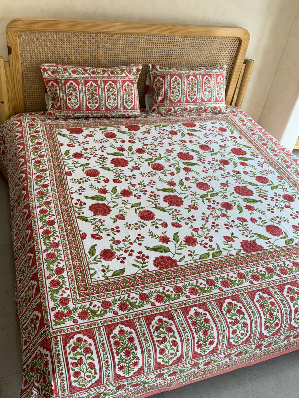 SHALIMAR BEDSHEET WITH TWO REVERSIBLE PILLOW COVERS