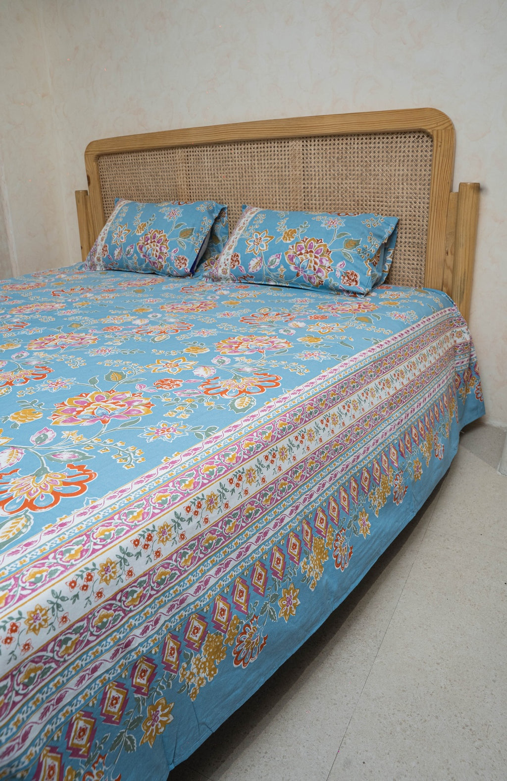 SHALIMAR BEDSHEET WITH TWO REVERSIBLE PILLOW COVERS